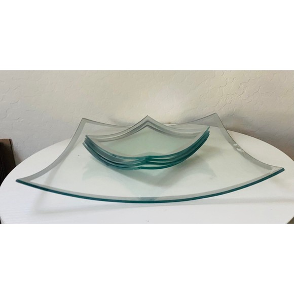 Accents | Vintage Ulta Beauty 5 Pc Serving Set 4 Plates 1 Serving ...